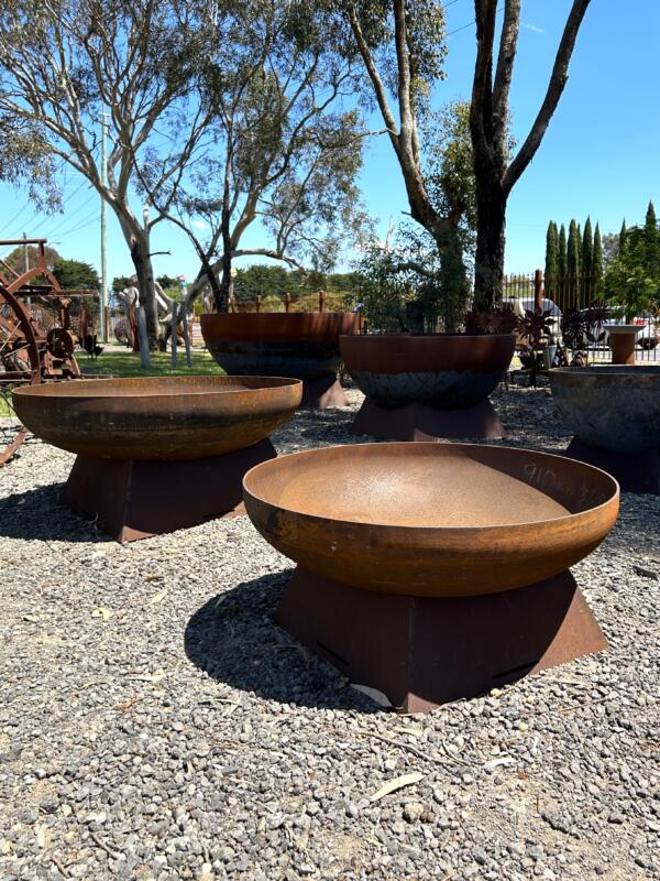 Contemporary Shallow Bowl Fire Pit - The Creek Gallery & Garden